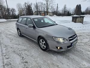 Pelēks Subaru Legacy 2007 Radviliškis, ar dzinēja tilpumu 2.50 L un nobraukumu 305 tūkst. km par 2650 €, foto 2 vietnē AUTOMOTO.COM.LV
