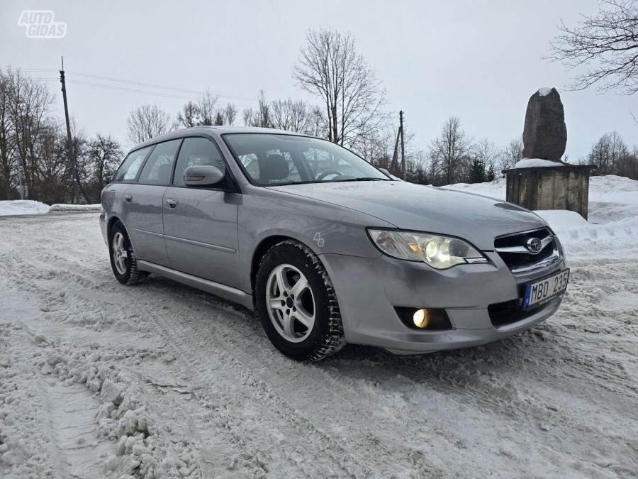 Pelēks Subaru Legacy 2007 Radviliškis, ar dzinēja tilpumu 2.50 L un nobraukumu 305 tūkst. km par 2650 €, foto 6 vietnē AUTOMOTO.COM.LV