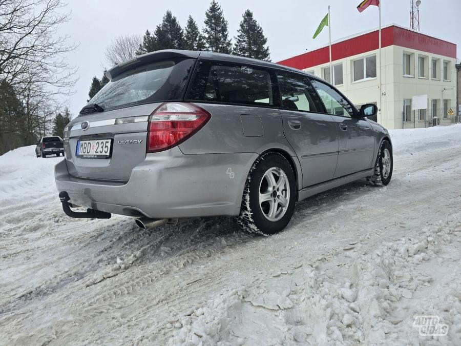 Pelēks Subaru Legacy 2007 Radviliškis, ar dzinēja tilpumu 2.50 L un nobraukumu 305 tūkst. km par 2650 €, foto 7 vietnē AUTOMOTO.COM.LV