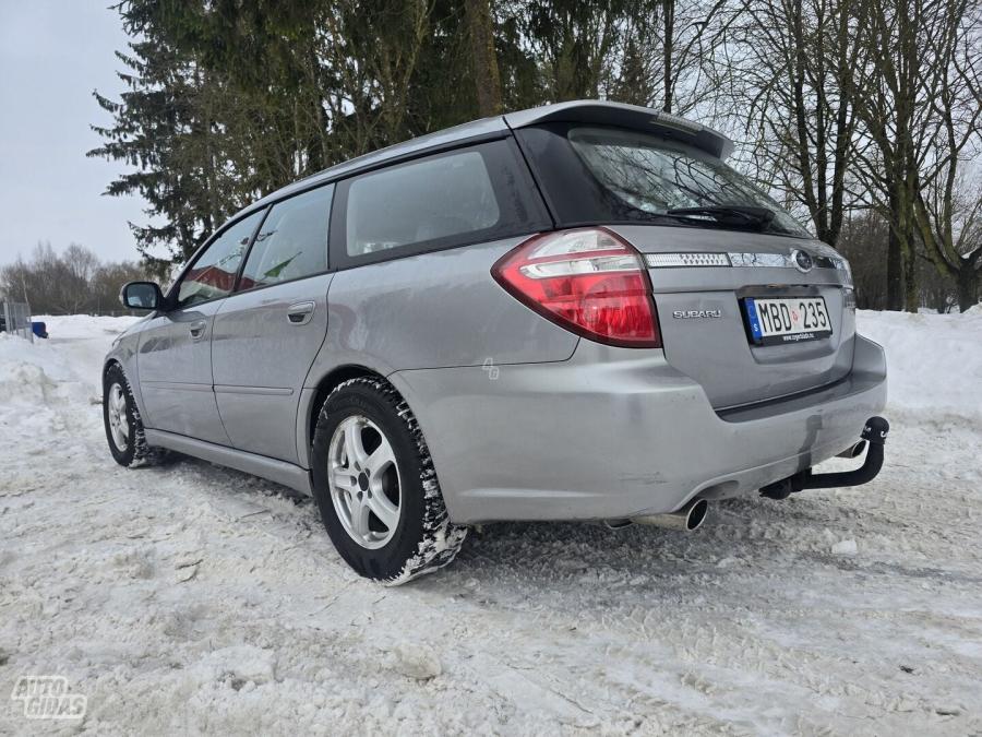 Pelēks Subaru Legacy 2007 Radviliškis, ar dzinēja tilpumu 2.50 L un nobraukumu 305 tūkst. km par 2650 €, foto 8 vietnē AUTOMOTO.COM.LV