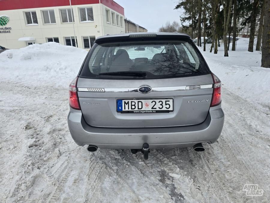 Pelēks Subaru Legacy 2007 Radviliškis, ar dzinēja tilpumu 2.50 L un nobraukumu 305 tūkst. km par 2650 €, foto 10 vietnē AUTOMOTO.COM.LV