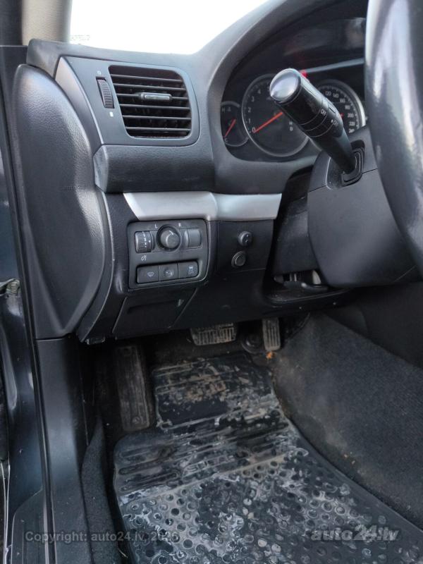 Grey Subaru Legacy 2007 in Tallinn, with an engine capacity of 2.00 L and mileage of 0 thousand km for 2500 €, photo 11 on AUTOMOTO.COM.LV