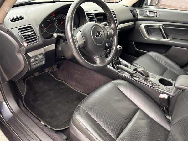Pelēks Subaru Legacy 2007 Utena, ar dzinēja tilpumu 1.99 L un nobraukumu 245 tūkst. km par 3250 €, foto 7 vietnē AUTOMOTO.COM.LV