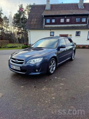Grey Subaru Legacy 2008 in Tukums, with an engine capacity of 2.00 L and mileage of 341 thousand km for 1850 €, photo 2 on AUTOMOTO.COM.LV