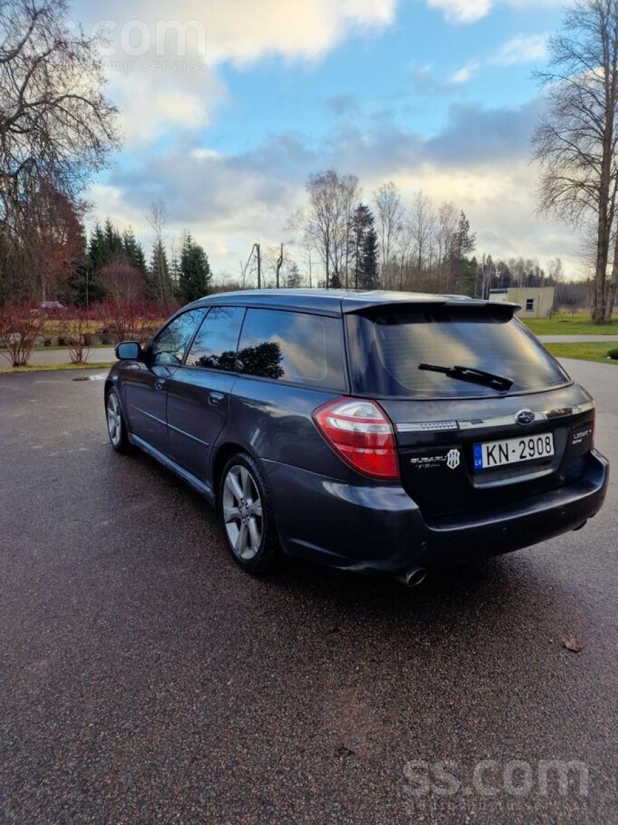 Grey Subaru Legacy 2008 in Tukums, with an engine capacity of 2.00 L and mileage of 341 thousand km for 1850 €, photo 4 on AUTOMOTO.COM.LV