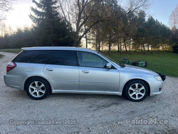 Pelēks Subaru Legacy 2008 Tallina, ar dzinēja tilpumu 2.00 L un nobraukumu 295 tūkst. km par 2499 €, foto 3 vietnē AUTOMOTO.COM.LV