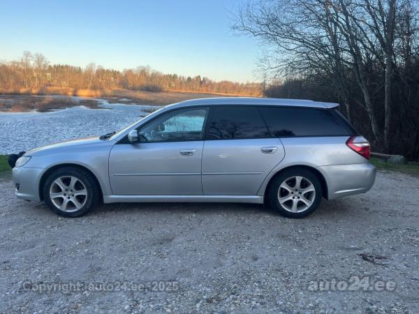 Pelēks Subaru Legacy 2008 Tallina, ar dzinēja tilpumu 2.00 L un nobraukumu 295 tūkst. km par 2499 €, foto 7 vietnē AUTOMOTO.COM.LV