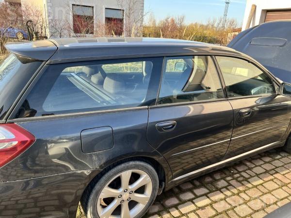 Pelēks Subaru Legacy 2008 Jelgava, ar dzinēja tilpumu 2.00 L un nobraukumu 166 tūkst. km par 800 €, foto 3 vietnē AUTOMOTO.COM.LV