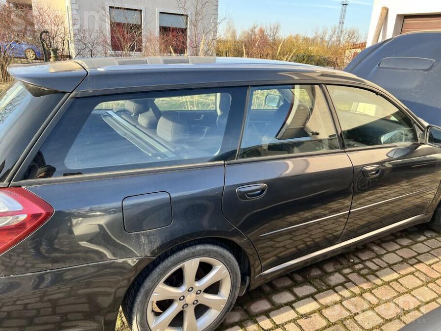 Pelēks Subaru Legacy 2008 Jelgava, ar dzinēja tilpumu 2.00 L un nobraukumu 166 tūkst. km par 800 €, foto 4 vietnē AUTOMOTO.COM.LV