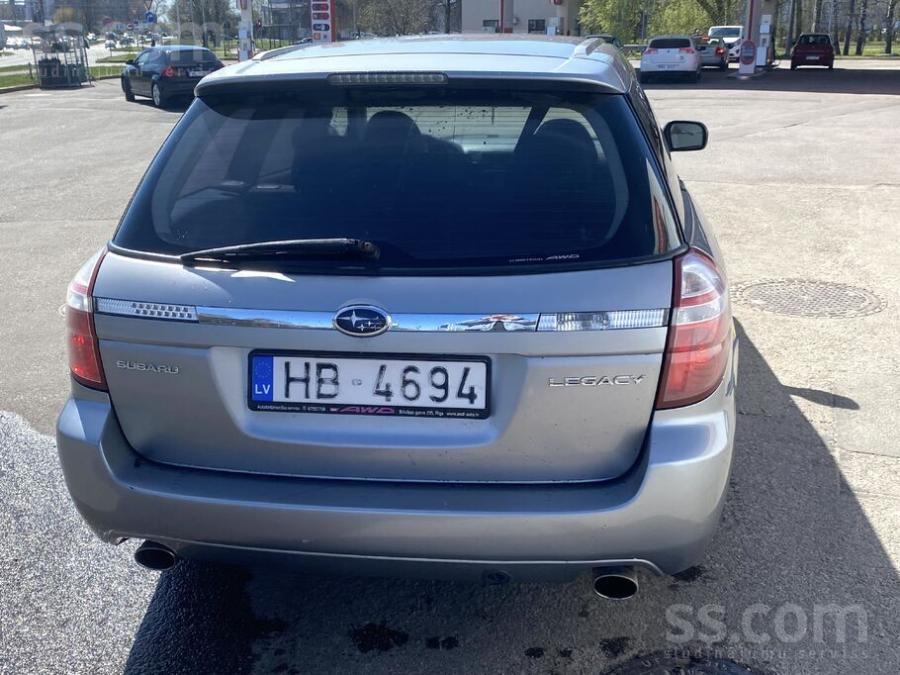 Pelēks Subaru Legacy 2008 Rīga, ar dzinēja tilpumu 2.00 L un nobraukumu 235 tūkst. km par 2000 €, foto 3 vietnē AUTOMOTO.COM.LV