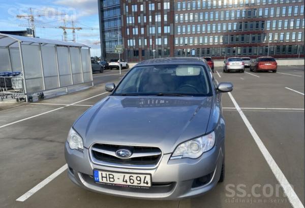 Pelēks Subaru Legacy 2008 Rīga, ar dzinēja tilpumu 2.00 L un nobraukumu 237 tūkst. km par 2300 €, foto 1 vietnē AUTOMOTO.COM.LV