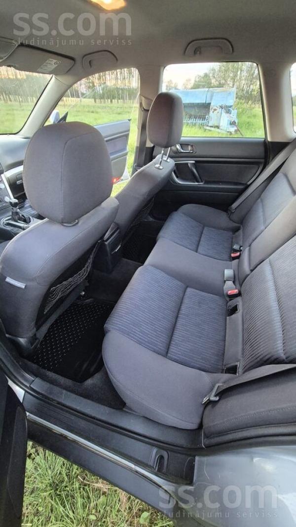 Grey Subaru Legacy 2008 in Daugavpils, with an engine capacity of 2.00 L and mileage of 305 thousand km for 2800 €, photo 6 on AUTOMOTO.COM.LV
