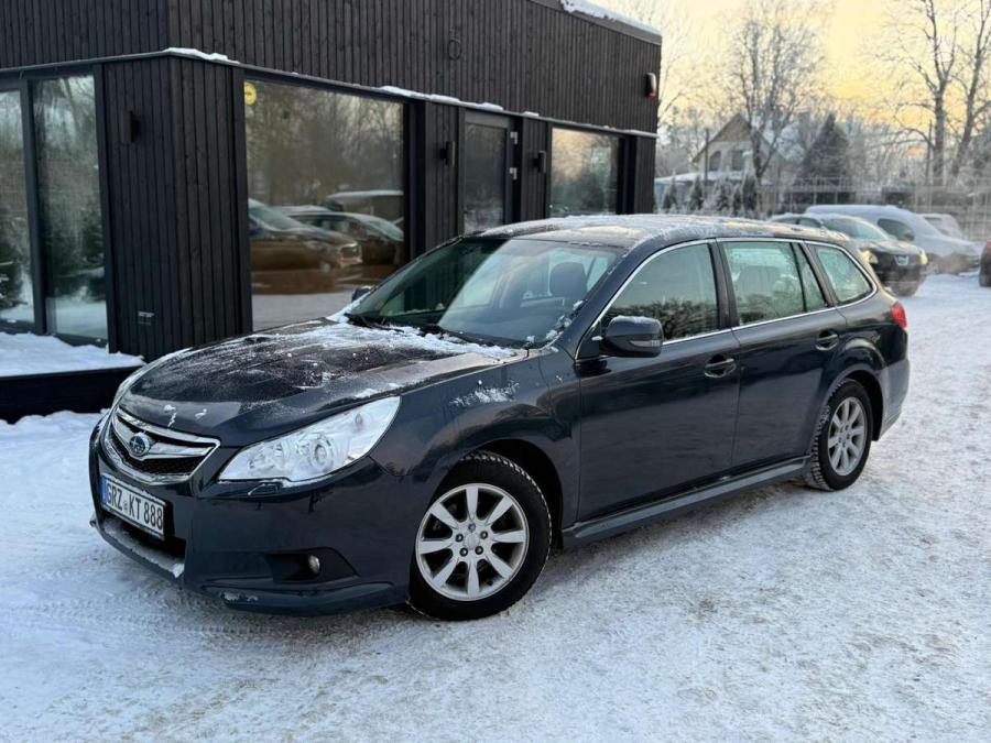 Grey Subaru Legacy 2009 in Riga, with an engine capacity of 0.00 L and mileage of 249 thousand km for 4000 €, photo 11 on AUTOMOTO.COM.LV
