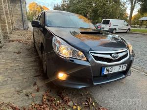 Pelēks Subaru Legacy 2009 Rīga, ar dzinēja tilpumu 2.00 L un nobraukumu 212 tūkst. km par 2999 €, foto 3 vietnē AUTOMOTO.COM.LV