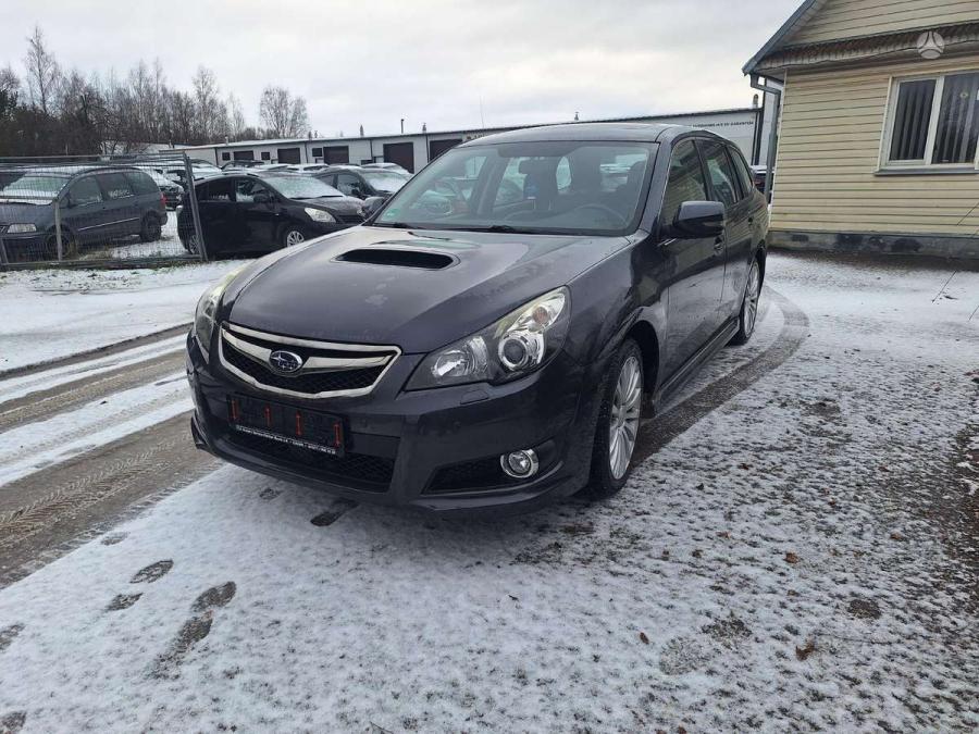 Pelēks Subaru Legacy 2010 Utena, ar dzinēja tilpumu 2.00 L un nobraukumu 219 tūkst. km par 3650 €, foto 2 vietnē AUTOMOTO.COM.LV