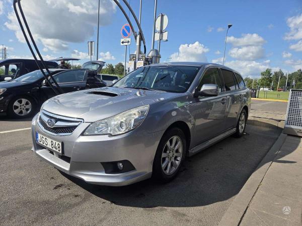Grey Subaru Legacy 2010 in Vilnius, with an engine capacity of 2.00 L and mileage of 240 thousand km for 3250 €, photo 6 on AUTOMOTO.COM.LV