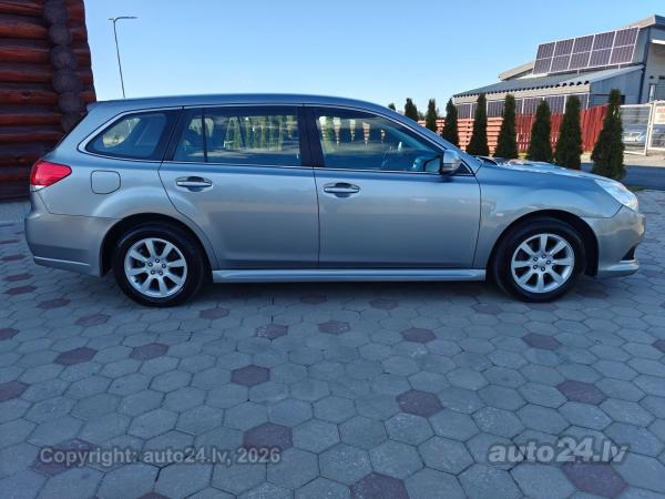 Pelēks Subaru Legacy 2010 Paide, ar dzinēja tilpumu 2.00 L un nobraukumu 240 tūkst. km par 5490 €, foto 3 vietnē AUTOMOTO.COM.LV