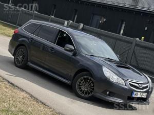 Grey Subaru Legacy 2010 in Riga, with an engine capacity of 2.00 L and mileage of 350 thousand km for 1720 €, photo 5 on AUTOMOTO.COM.LV