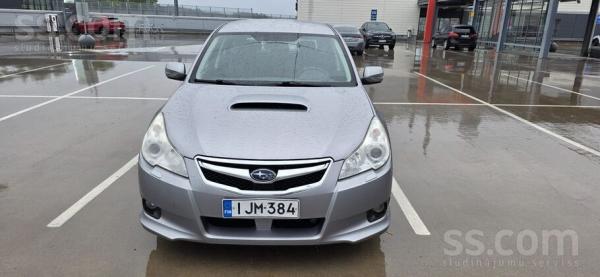 Pelēks Subaru Legacy 2010 Rīga, ar dzinēja tilpumu 2.00 L un nobraukumu 336 tūkst. km par 1300 €, foto 1 vietnē AUTOMOTO.COM.LV
