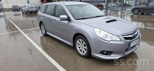 Pelēks Subaru Legacy 2010 Rīga, ar dzinēja tilpumu 2.00 L un nobraukumu 336 tūkst. km par 1300 €, foto 4 vietnē AUTOMOTO.COM.LV