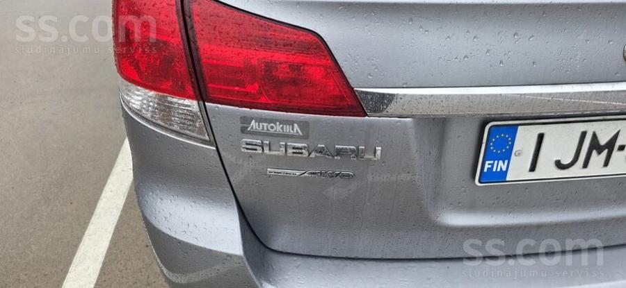 Pelēks Subaru Legacy 2010 Rīga, ar dzinēja tilpumu 2.00 L un nobraukumu 336 tūkst. km par 1300 €, foto 12 vietnē AUTOMOTO.COM.LV