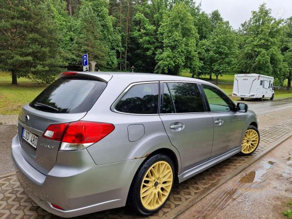 Grey Subaru Legacy 2010 in Vilnius, with an engine capacity of 1.99 L and mileage of 240 thousand km for 4100 €, photo 7 on AUTOMOTO.COM.LV
