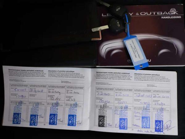 Grey Subaru Legacy 2010 in Vilnius, with an engine capacity of 1.99 L and mileage of 275 thousand km for 3800 €, photo 2 on AUTOMOTO.COM.LV