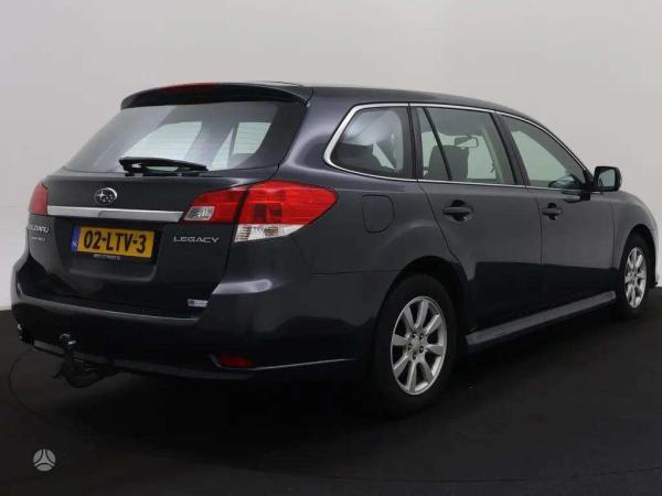 Grey Subaru Legacy 2010 in Vilnius, with an engine capacity of 1.99 L and mileage of 275 thousand km for 3800 €, photo 8 on AUTOMOTO.COM.LV