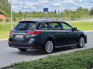 Pelēks Subaru Legacy 2010 Rēzekne, ar dzinēja tilpumu 2.00 L un nobraukumu 307 tūkst. km par 3450 €, foto 7 vietnē AUTOMOTO.COM.LV