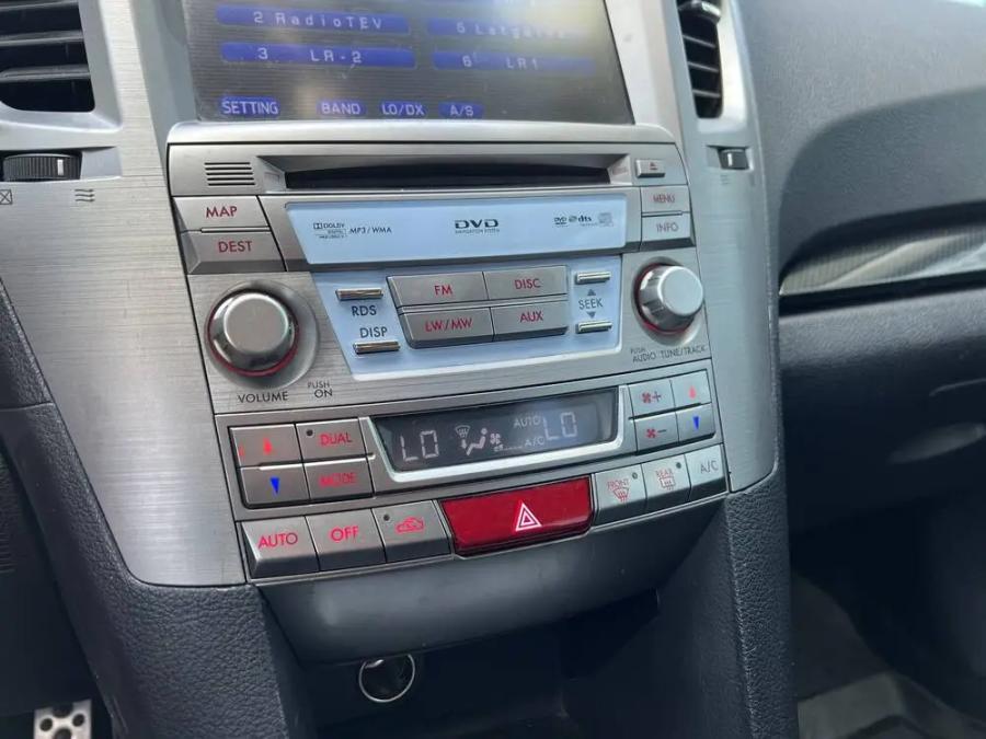 Pelēks Subaru Legacy 2010 Rēzekne, ar dzinēja tilpumu 2.00 L un nobraukumu 307 tūkst. km par 3450 €, foto 13 vietnē AUTOMOTO.COM.LV