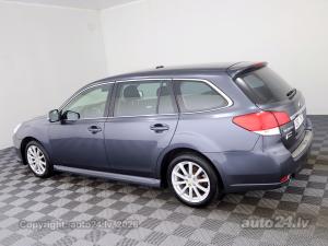 Grey Subaru Legacy 2010 in Tallinn, with an engine capacity of 2.50 L and mileage of 384 thousand km for 2499 €, photo 5 on AUTOMOTO.COM.LV