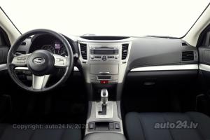 Grey Subaru Legacy 2010 in Tallinn, with an engine capacity of 2.50 L and mileage of 384 thousand km for 2499 €, photo 6 on AUTOMOTO.COM.LV