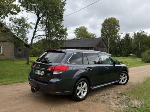 Pelēks Subaru Legacy 2010 Gulbene, ar dzinēja tilpumu 2.00 L un nobraukumu 367 tūkst. km par 3000 €, foto 3 vietnē AUTOMOTO.COM.LV