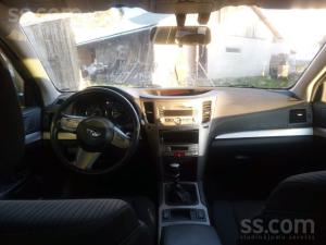 Pelēks Subaru Legacy 2010 Jēkabpils, ar dzinēja tilpumu 2.00 L un nobraukumu 367 tūkst. km par 2100 €, foto 6 vietnē AUTOMOTO.COM.LV
