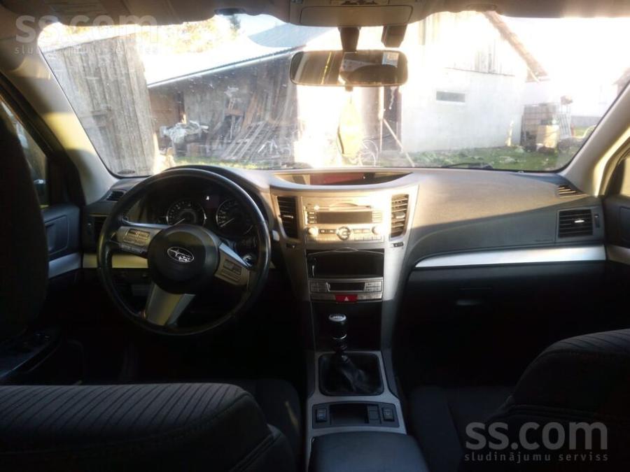 Pelēks Subaru Legacy 2010 Jēkabpils, ar dzinēja tilpumu 2.00 L un nobraukumu 367 tūkst. km par 2100 €, foto 6 vietnē AUTOMOTO.COM.LV
