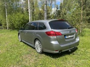 Pelēks Subaru Legacy 2011 Rīga, ar dzinēja tilpumu 2.50 L un nobraukumu 205 tūkst. km par 7250 €, foto 2 vietnē AUTOMOTO.COM.LV