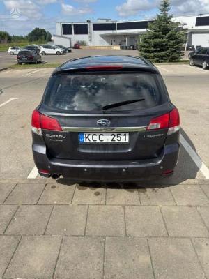 Pelēks Subaru Legacy 2011 Panevēža, ar dzinēja tilpumu 0.00 L un nobraukumu 364 tūkst. km par 3200 €, foto 5 vietnē AUTOMOTO.COM.LV