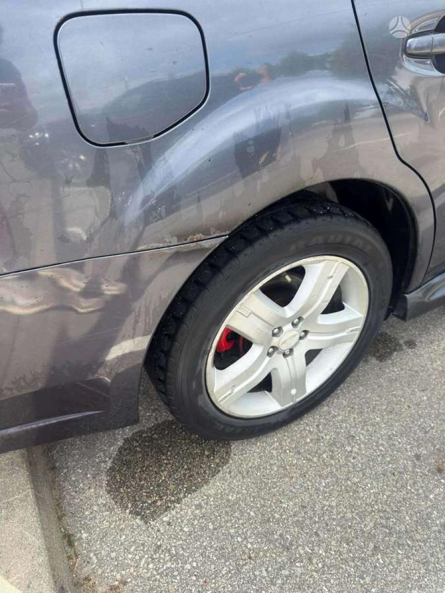 Pelēks Subaru Legacy 2011 Panevēža, ar dzinēja tilpumu 0.00 L un nobraukumu 364 tūkst. km par 3200 €, foto 12 vietnē AUTOMOTO.COM.LV