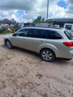Pelēks Subaru Legacy 2011 Mažeikiai, ar dzinēja tilpumu 2.00 L un nobraukumu 453 tūkst. km par 1150 €, foto 3 vietnē AUTOMOTO.COM.LV