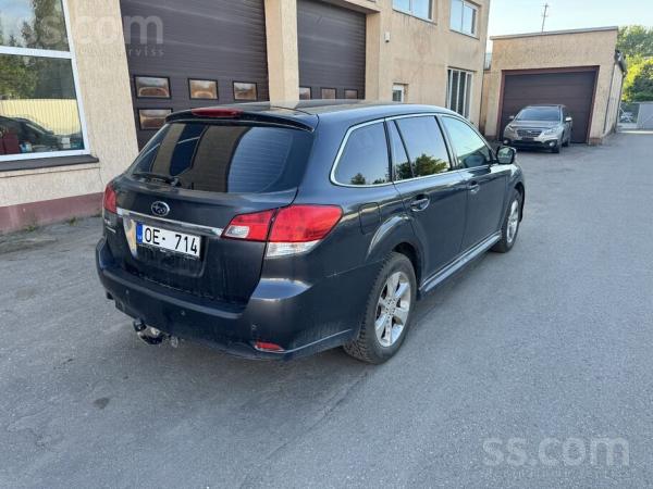 Pelēks Subaru Legacy 2012 Rīga, ar dzinēja tilpumu 2.00 L un nobraukumu 335 tūkst. km par 3838 €, foto 2 vietnē AUTOMOTO.COM.LV