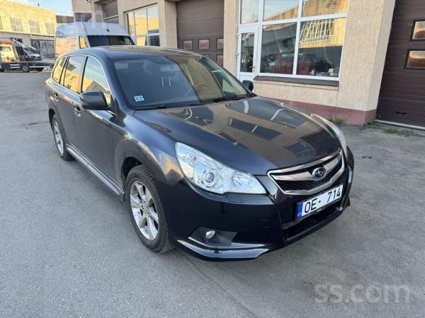 Pelēks Subaru Legacy 2012 Rīga, ar dzinēja tilpumu 2.00 L un nobraukumu 335 tūkst. km par 3838 €, foto 3 vietnē AUTOMOTO.COM.LV