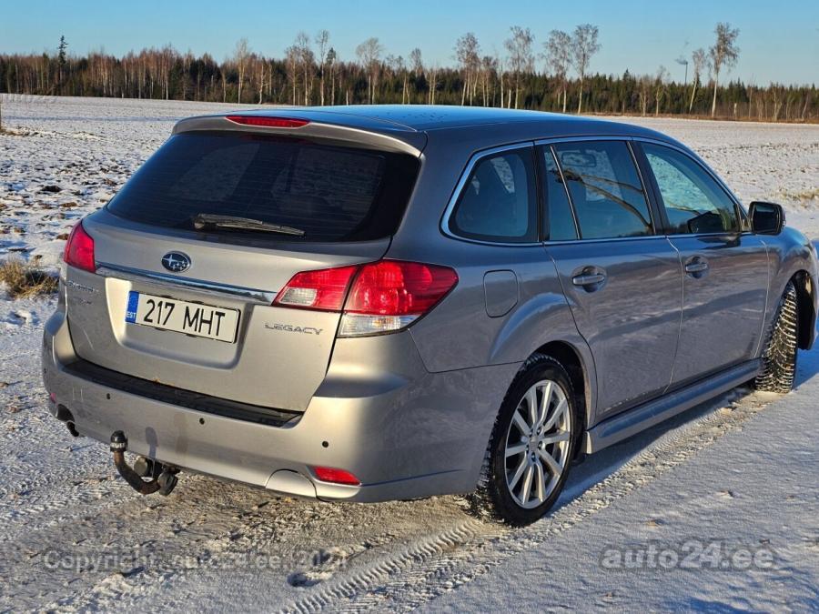 Pelēks Subaru Legacy 2012 Elva, ar dzinēja tilpumu 2.50 L un nobraukumu 222 tūkst. km par 5000 €, foto 5 vietnē AUTOMOTO.COM.LV