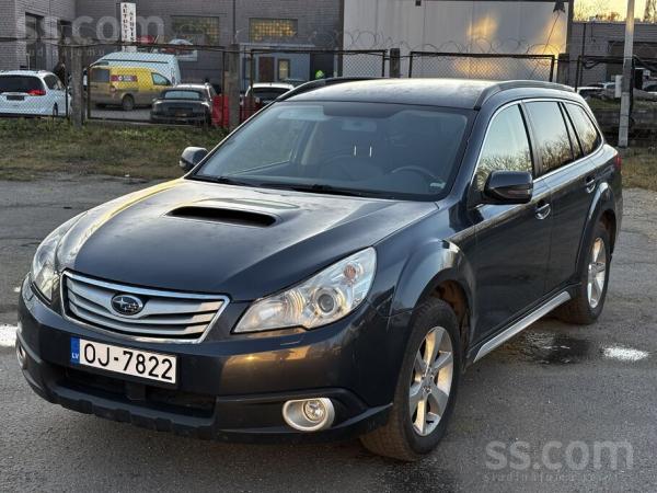 Grey Subaru Legacy 2012 in Riga, with an engine capacity of 2.00 L and mileage of 244 thousand km for 4200 €, photo 1 on AUTOMOTO.COM.LV
