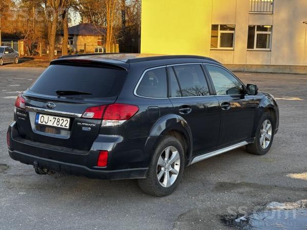 Grey Subaru Legacy 2012 in Riga, with an engine capacity of 2.00 L and mileage of 244 thousand km for 4200 €, photo 3 on AUTOMOTO.COM.LV