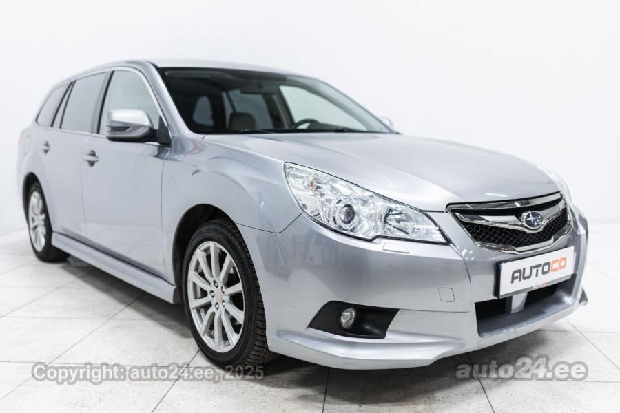 Grey Subaru Legacy 2012 in Tallinn, with an engine capacity of 2.50 L and mileage of 222 thousand km for 5999 €, photo 4 on AUTOMOTO.COM.LV