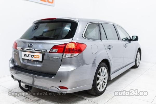Pelēks Subaru Legacy 2012 Tallina, ar dzinēja tilpumu 2.50 L un nobraukumu 222 tūkst. km par 5999 €, foto 7 vietnē AUTOMOTO.COM.LV