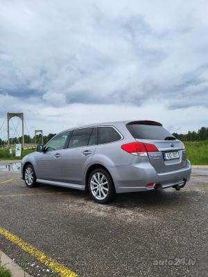 Grey Subaru Legacy 2012 in Voru, with an engine capacity of 2.50 L and mileage of 247 thousand km for 4999 €, photo 3 on AUTOMOTO.COM.LV