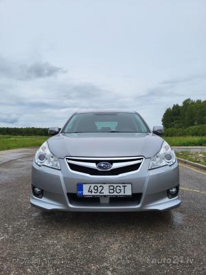 Grey Subaru Legacy 2012 in Voru, with an engine capacity of 2.50 L and mileage of 247 thousand km for 4999 €, photo 9 on AUTOMOTO.COM.LV