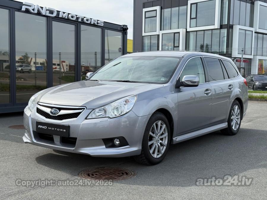 Pelēks Subaru Legacy 2012 Tallina, ar dzinēja tilpumu 2.50 L un nobraukumu 180 tūkst. km par 7490 €, foto 1 vietnē AUTOMOTO.COM.LV