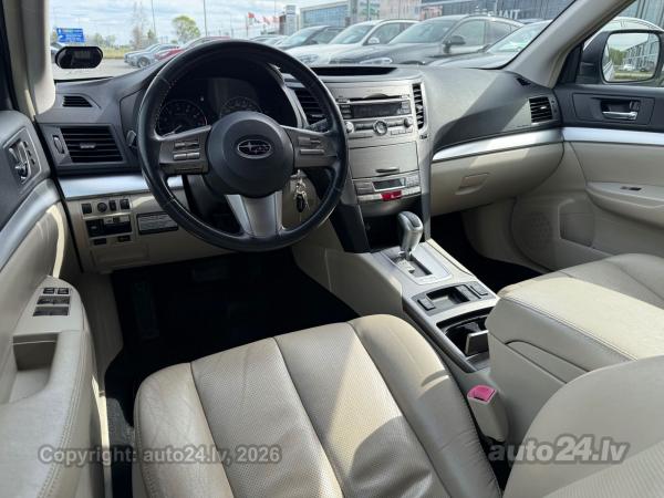 Pelēks Subaru Legacy 2012 Tallina, ar dzinēja tilpumu 2.50 L un nobraukumu 180 tūkst. km par 7490 €, foto 6 vietnē AUTOMOTO.COM.LV